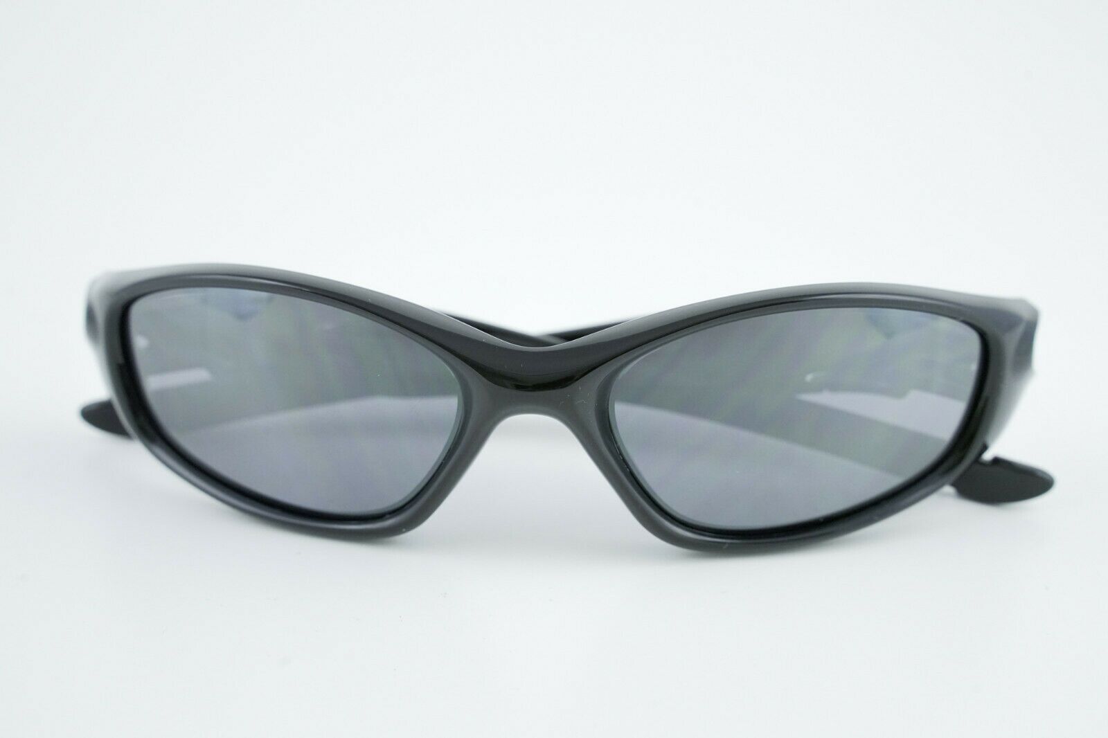 Oakley Minute vs. Minute 2.0 Sunglasses - Ultimate Guide