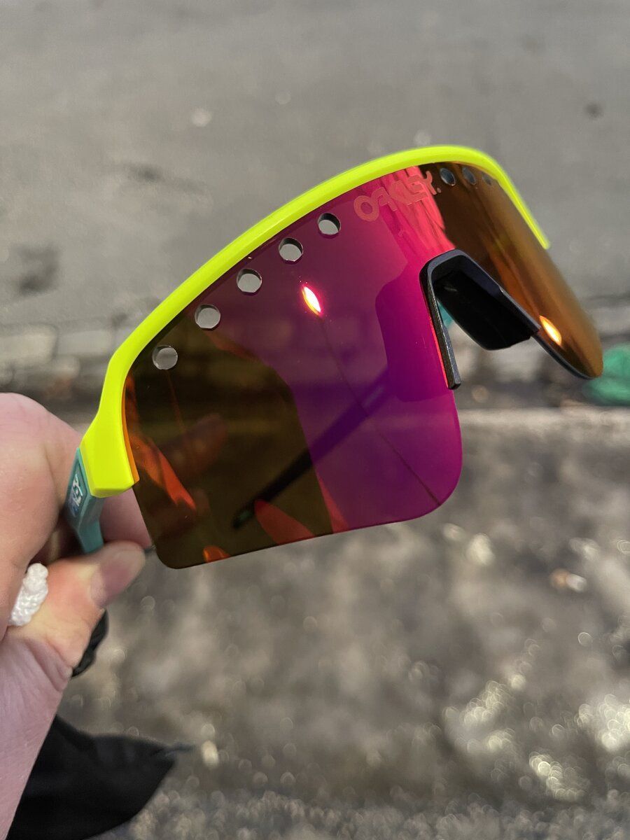 Oakley Sutro Lite Sweep Sunglasses | Review & Guide
