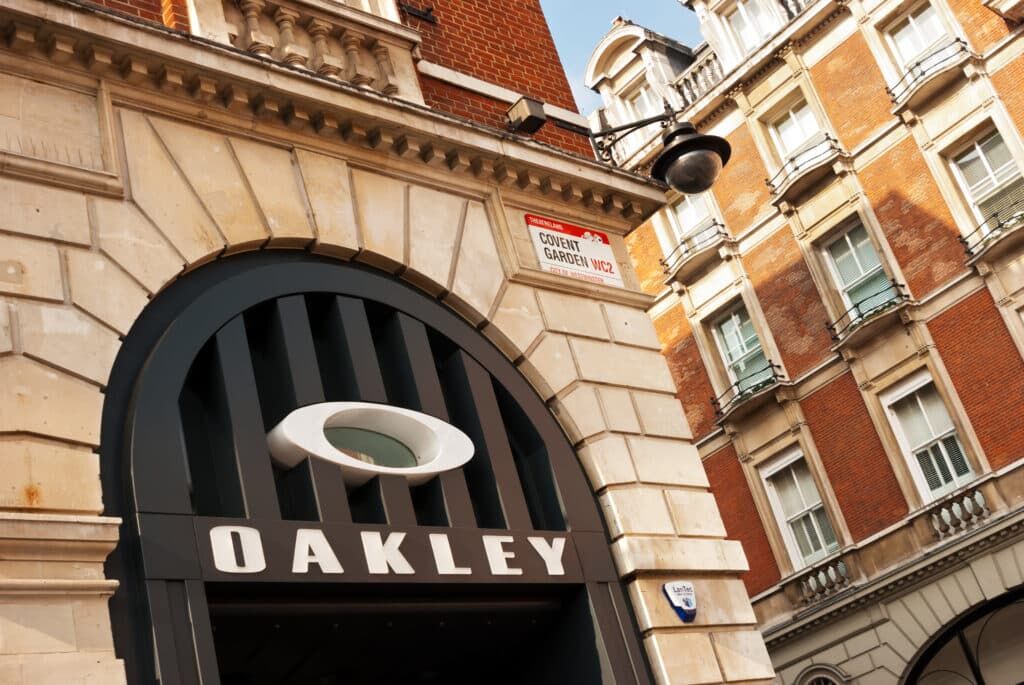 Guides, How-Tos & More Archives - Page 2 of 6 - Oakley Reviews, Tips ...